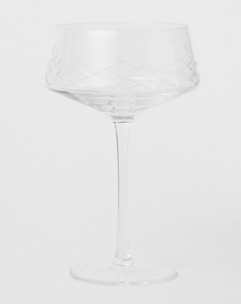 THE TRENDIEST UNIQUE DRINKING GLASSWARE DESIGNS THAT YOU’LL OBSESS OVER