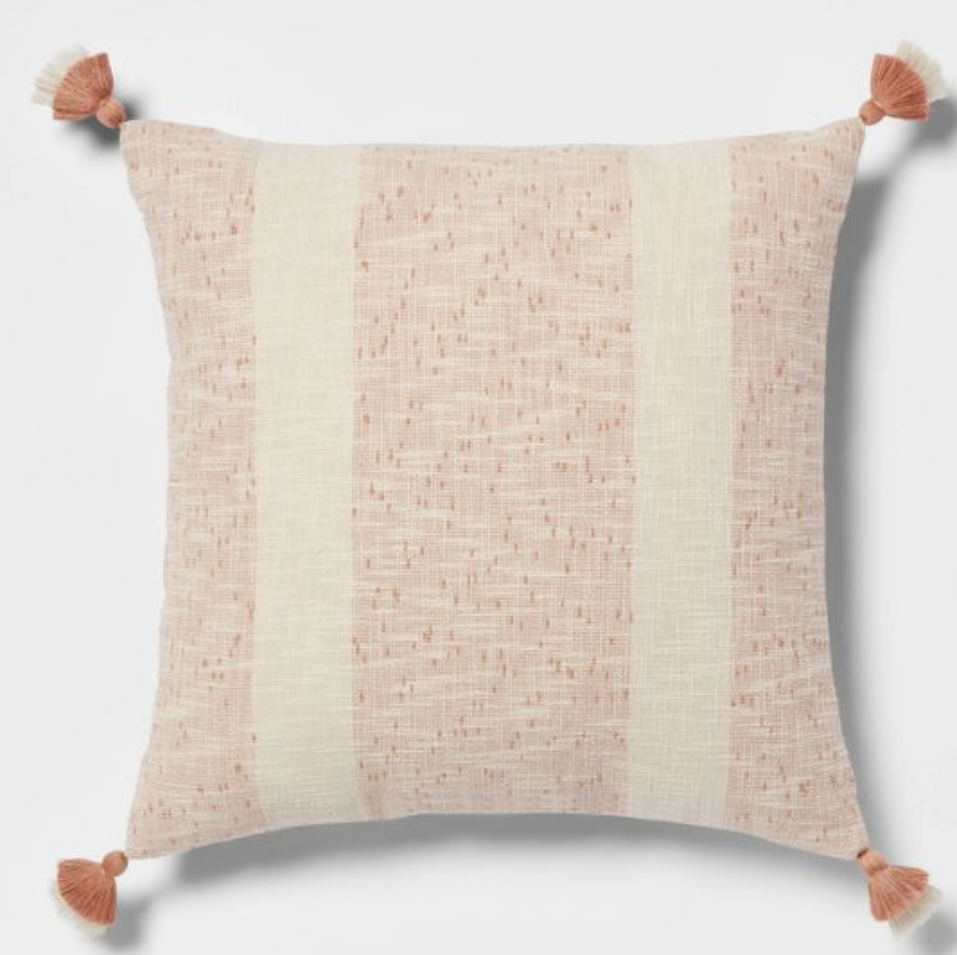 THE ULTIMATE GUIDE TO NEUTRAL THROW PILLOWS FOR SUMMER YOU MUST SEE
