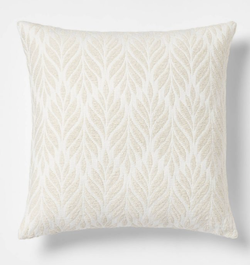 THE ULTIMATE GUIDE TO NEUTRAL THROW PILLOWS FOR SUMMER YOU MUST SEE