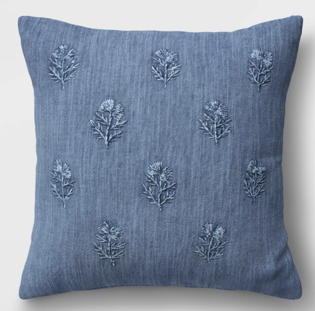 15 OF THE BEST THROW PILLOWS FROM TARGET RIGHT NOW