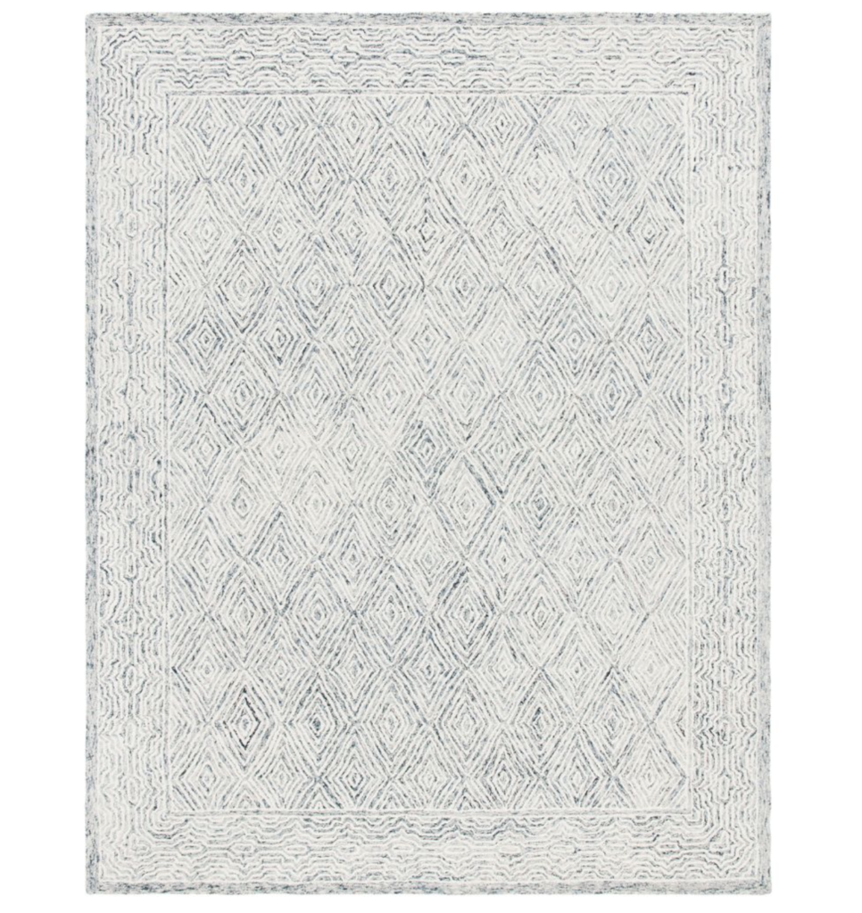 BEAUTIFUL MODERN COASTAL RUGS TO ENHANCE YOUR LIVING SPACE